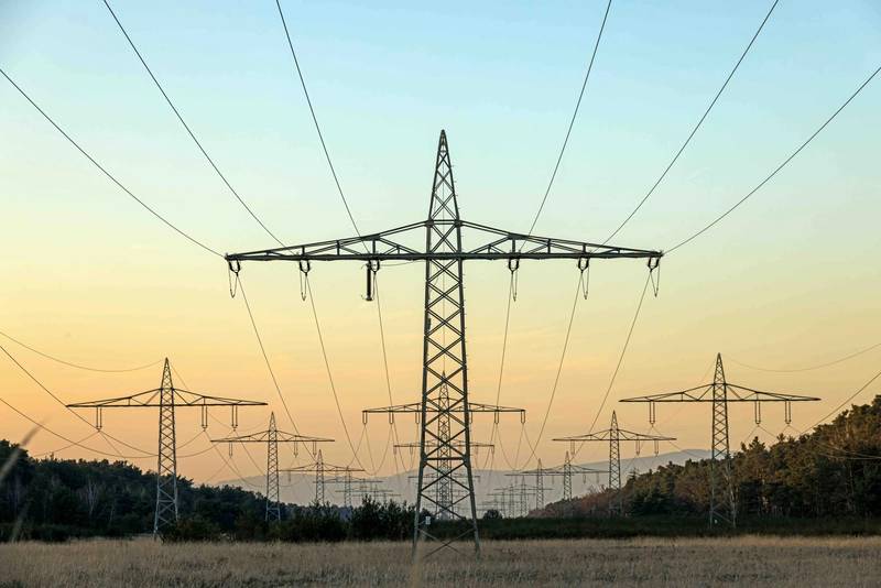 EU Targets Power Grid Bottlenecks To Lower Prices,