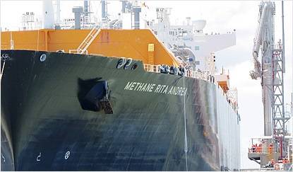 First LNG Loaded From QCLNG Project In Australia